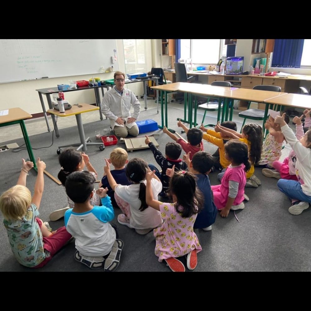 HS Forensic Scientists Fingerprint New Friends! - Lincoln School Nepal